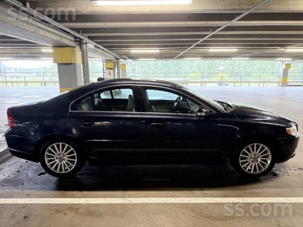 Zils Volvo S80 2007 Rīga, ar dzinēja tilpumu 2.40 L un nobraukumu 232 tūkst. km par 4000 €, foto 7 vietnē AUTOMOTO.COM.LV