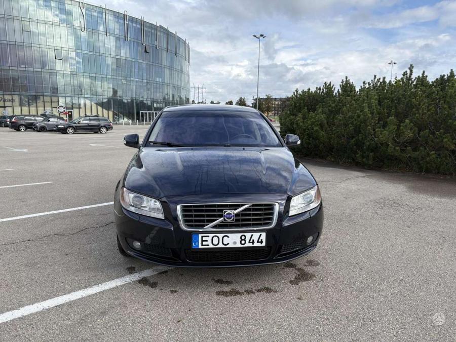 Zils Volvo S80 2007 Šauļi, ar dzinēja tilpumu 2.40 L un nobraukumu 370 tūkst. km par 2150 €, foto 3 vietnē AUTOMOTO.COM.LV
