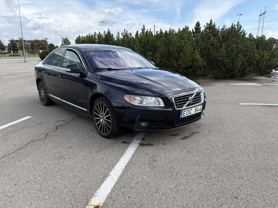 Zils Volvo S80 2007 Šauļi, ar dzinēja tilpumu 2.40 L un nobraukumu 370 tūkst. km par 2150 €, foto 5 vietnē AUTOMOTO.COM.LV