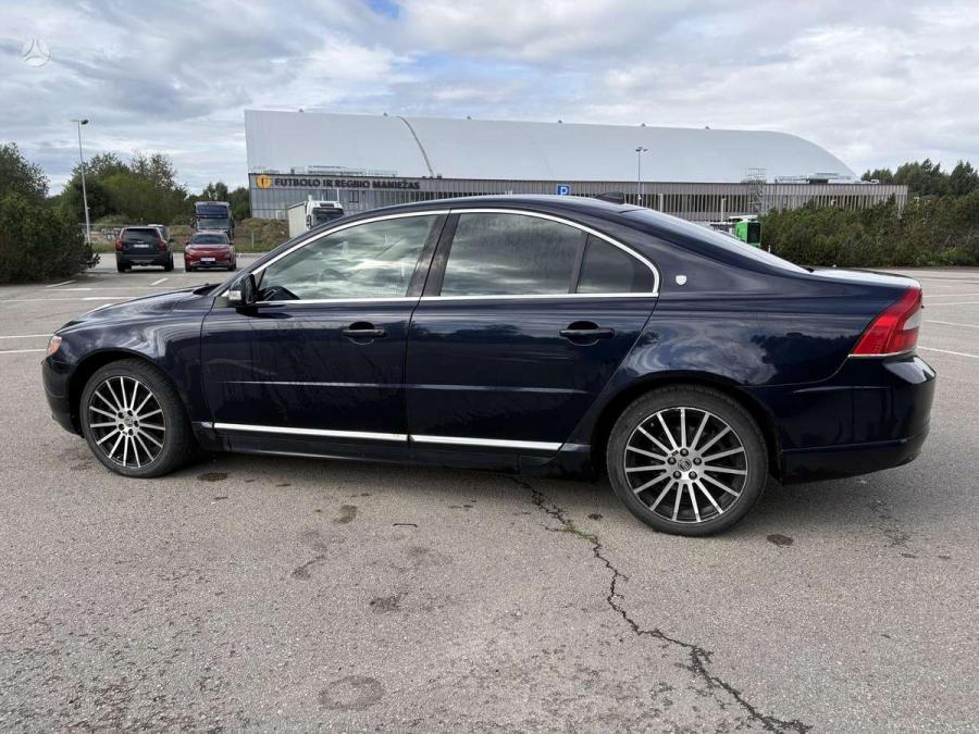 Zils Volvo S80 2007 Šauļi, ar dzinēja tilpumu 2.40 L un nobraukumu 370 tūkst. km par 2150 €, foto 8 vietnē AUTOMOTO.COM.LV