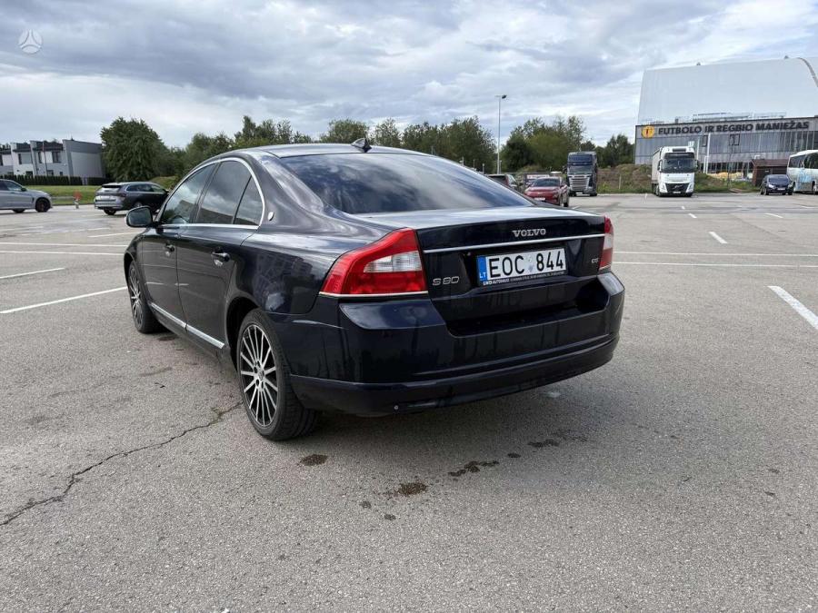 Zils Volvo S80 2007 Šauļi, ar dzinēja tilpumu 2.40 L un nobraukumu 370 tūkst. km par 2150 €, foto 9 vietnē AUTOMOTO.COM.LV
