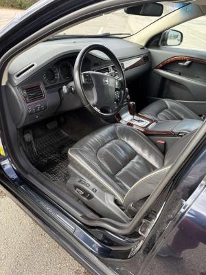 Zils Volvo S80 2007 Šauļi, ar dzinēja tilpumu 2.40 L un nobraukumu 370 tūkst. km par 2150 €, foto 10 vietnē AUTOMOTO.COM.LV