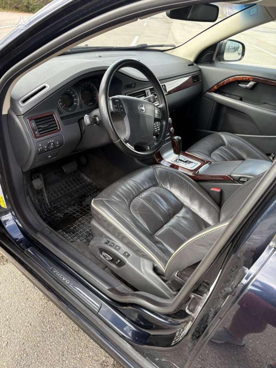 Zils Volvo S80 2007 Šauļi, ar dzinēja tilpumu 2.40 L un nobraukumu 370 tūkst. km par 2150 €, foto 10 vietnē AUTOMOTO.COM.LV