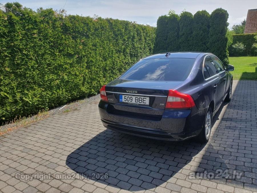 Blue Volvo S80 2007 in Tallinn, with an engine capacity of 2.40 L and mileage of 357 thousand km for 3800 €, photo 5 on AUTOMOTO.COM.LV