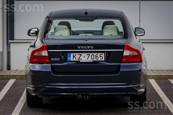 Blue Volvo S80 2007 in Riga, with an engine capacity of 2.40 L and mileage of 232 thousand km for 3990 €, photo 6 on AUTOMOTO.COM.LV