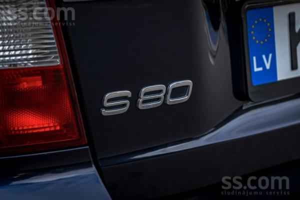 Blue Volvo S80 2007 in Riga, with an engine capacity of 2.40 L and mileage of 232 thousand km for 3990 €, photo 8 on AUTOMOTO.COM.LV