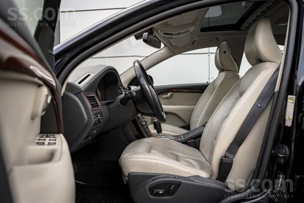 Blue Volvo S80 2007 in Riga, with an engine capacity of 2.40 L and mileage of 232 thousand km for 3990 €, photo 9 on AUTOMOTO.COM.LV