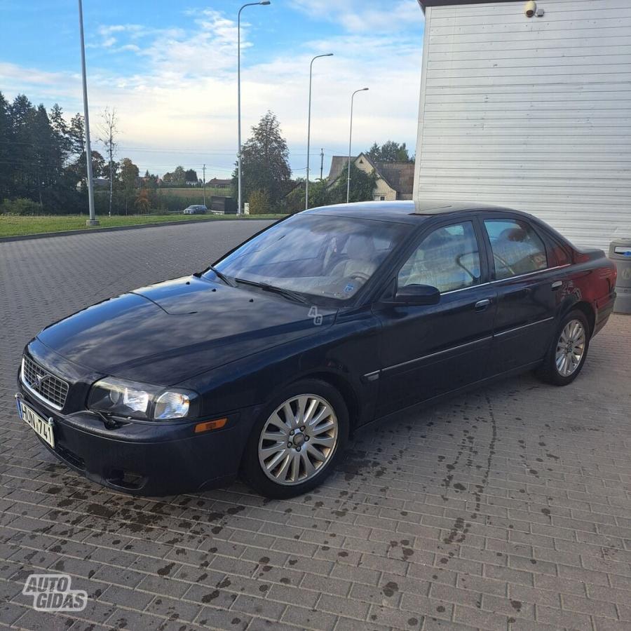 Blue Volvo S80 2007 in Alytus, with an engine capacity of 2.40 L and mileage of 425 thousand km for 1250 €, photo 1 on AUTOMOTO.COM.LV