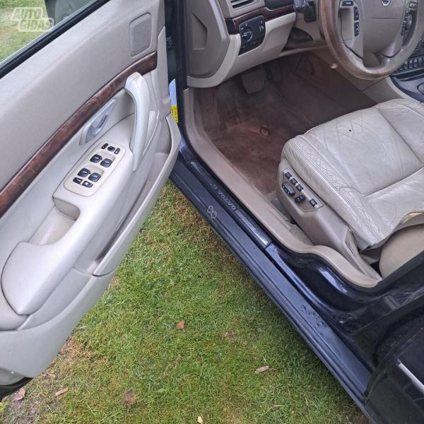Blue Volvo S80 2007 in Alytus, with an engine capacity of 2.40 L and mileage of 425 thousand km for 1250 €, photo 11 on AUTOMOTO.COM.LV