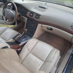 Blue Volvo S80 2007 in Alytus, with an engine capacity of 2.40 L and mileage of 425 thousand km for 1250 €, photo 14 on AUTOMOTO.COM.LV