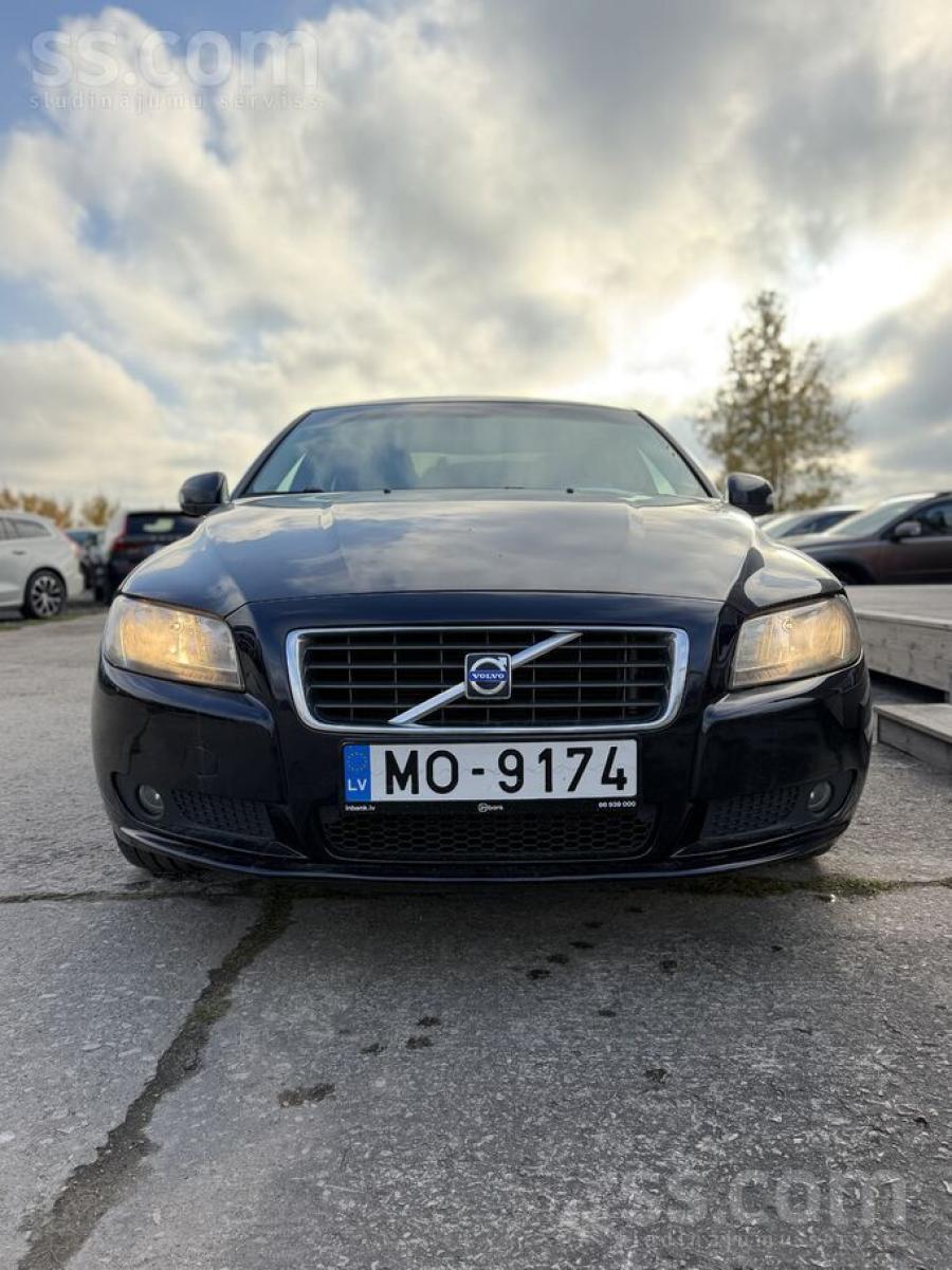 Zils Volvo S80 2007 Rīga, ar dzinēja tilpumu 2.40 L un nobraukumu 411 tūkst. km par 2550 €, foto 3 vietnē AUTOMOTO.COM.LV
