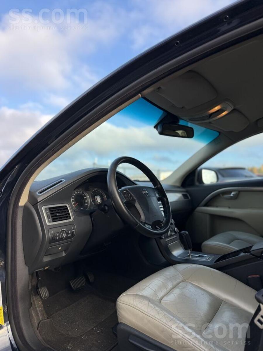 Zils Volvo S80 2007 Rīga, ar dzinēja tilpumu 2.40 L un nobraukumu 411 tūkst. km par 2550 €, foto 5 vietnē AUTOMOTO.COM.LV