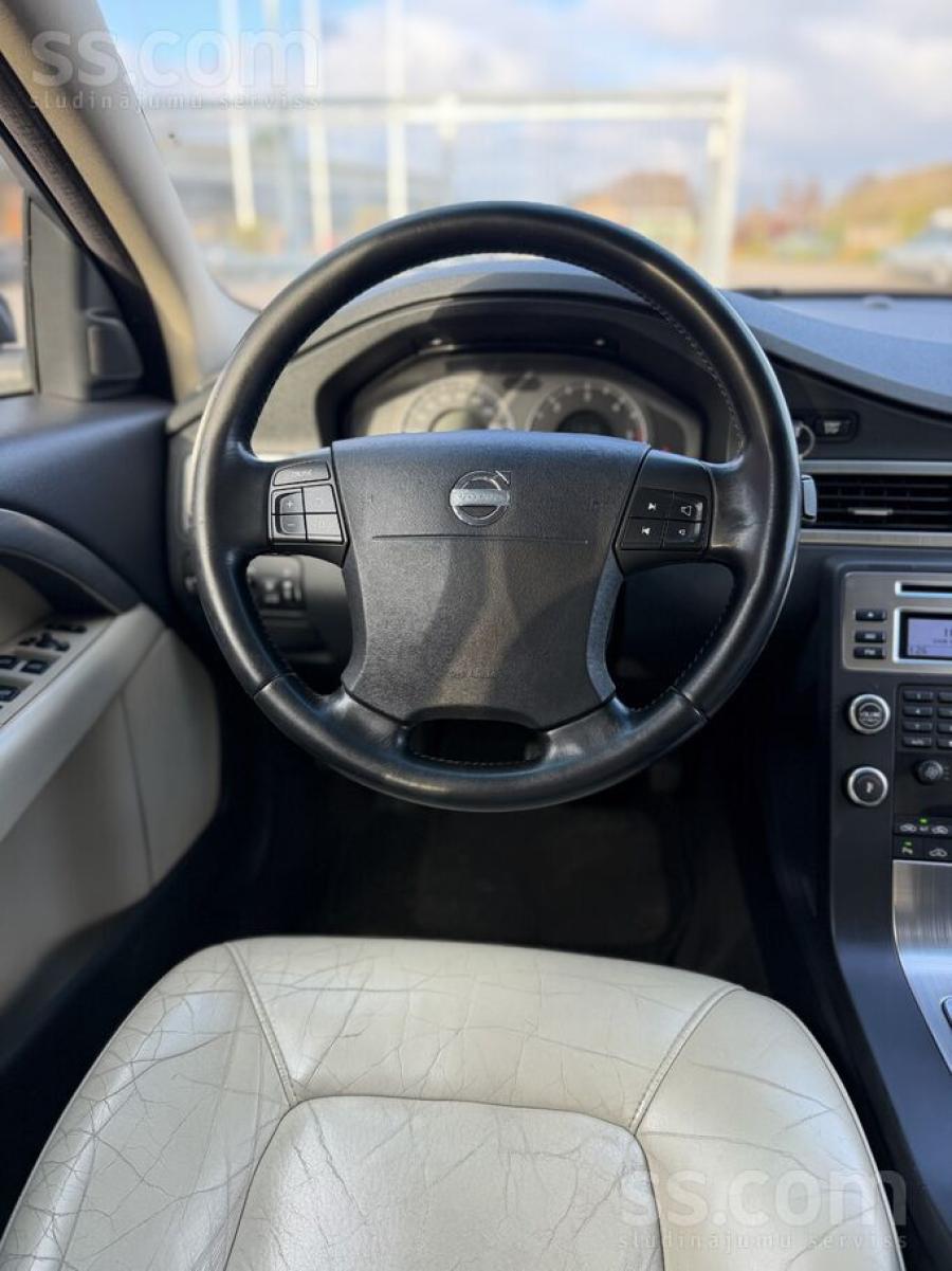 Zils Volvo S80 2007 Rīga, ar dzinēja tilpumu 2.40 L un nobraukumu 411 tūkst. km par 2550 €, foto 6 vietnē AUTOMOTO.COM.LV