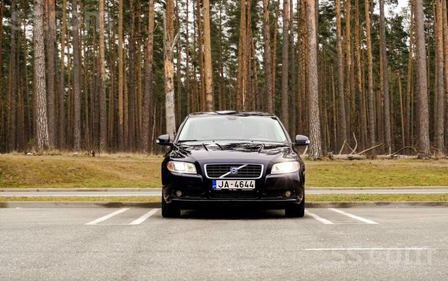 Zils Volvo S80 2008 Rīga, ar dzinēja tilpumu 2.40 L un nobraukumu 369 tūkst. km par 4590 €, foto 3 vietnē AUTOMOTO.COM.LV