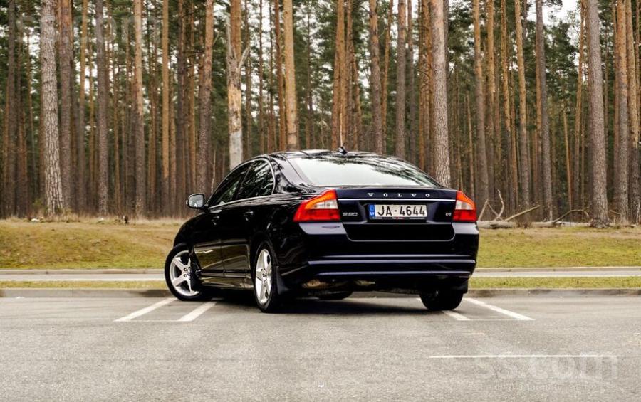 Zils Volvo S80 2008 Rīga, ar dzinēja tilpumu 2.40 L un nobraukumu 369 tūkst. km par 4590 €, foto 8 vietnē AUTOMOTO.COM.LV