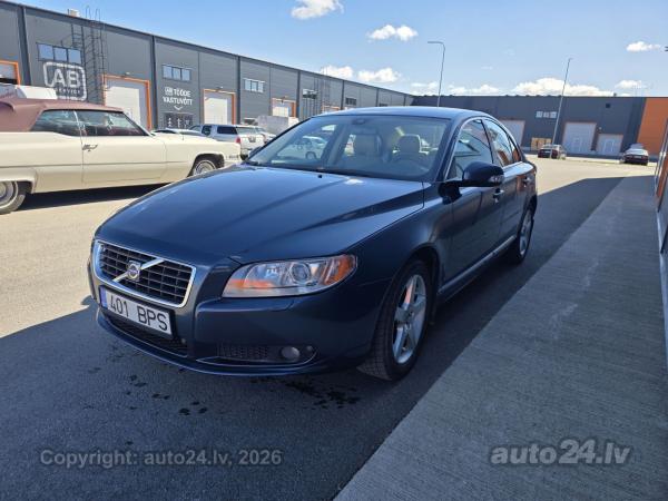 Blue Volvo S80 2008 in Kuressaare, with an engine capacity of 2.40 L and mileage of 320 thousand km for 2500 €, photo 2 on AUTOMOTO.COM.LV