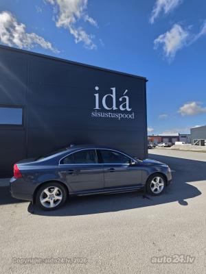Zils Volvo S80 2008 Kuresāre, ar dzinēja tilpumu 2.40 L un nobraukumu 320 tūkst. km par 2500 €, foto 4 vietnē AUTOMOTO.COM.LV