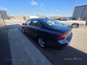 Zils Volvo S80 2008 Kuresāre, ar dzinēja tilpumu 2.40 L un nobraukumu 320 tūkst. km par 2500 €, foto 5 vietnē AUTOMOTO.COM.LV