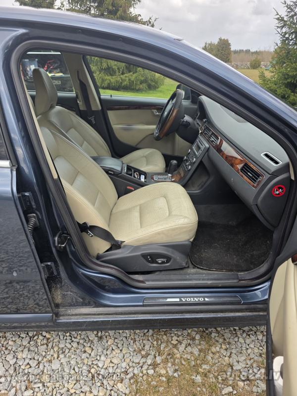 Blue Volvo S80 2008 in Kuressaare, with an engine capacity of 2.40 L and mileage of 320 thousand km for 2500 €, photo 8 on AUTOMOTO.COM.LV