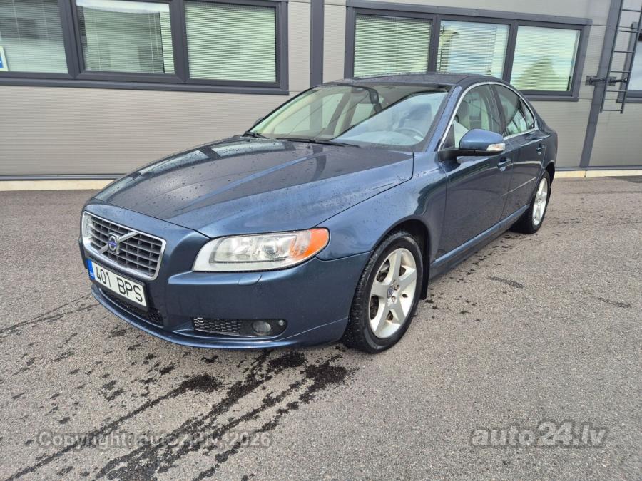 Zils Volvo S80 2008 Pērnava, ar dzinēja tilpumu 2.40 L un nobraukumu 325 tūkst. km par 3800 €, foto 1 vietnē AUTOMOTO.COM.LV