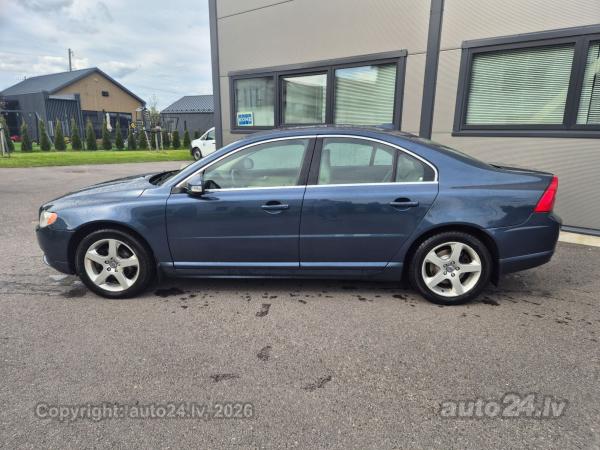 Blue Volvo S80 2008 in Parnu, with an engine capacity of 2.40 L and mileage of 325 thousand km for 3800 €, photo 6 on AUTOMOTO.COM.LV