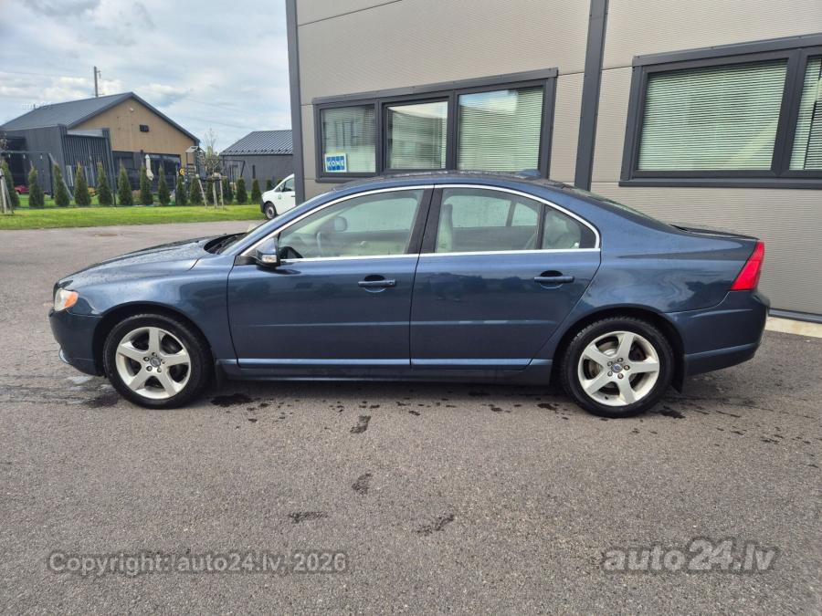 Zils Volvo S80 2008 Pērnava, ar dzinēja tilpumu 2.40 L un nobraukumu 325 tūkst. km par 3800 €, foto 7 vietnē AUTOMOTO.COM.LV