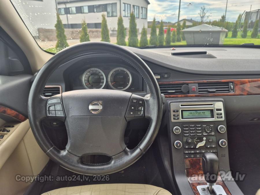 Zils Volvo S80 2008 Pērnava, ar dzinēja tilpumu 2.40 L un nobraukumu 325 tūkst. km par 3800 €, foto 10 vietnē AUTOMOTO.COM.LV