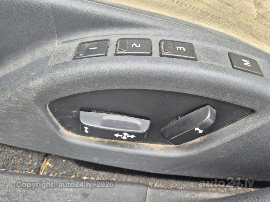 Zils Volvo S80 2008 Pērnava, ar dzinēja tilpumu 2.40 L un nobraukumu 325 tūkst. km par 3800 €, foto 15 vietnē AUTOMOTO.COM.LV