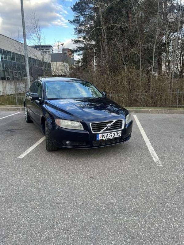 Blue Volvo S80 2008 in Vilnius, with an engine capacity of 2.40 L and mileage of 437 thousand km for 2200 €, photo 1 on AUTOMOTO.COM.LV