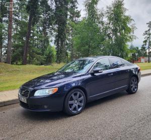 Blue Volvo S80 2008 in Vilnius, with an engine capacity of 2.40 L and mileage of 440 thousand km for 2700 €, photo 3 on AUTOMOTO.COM.LV