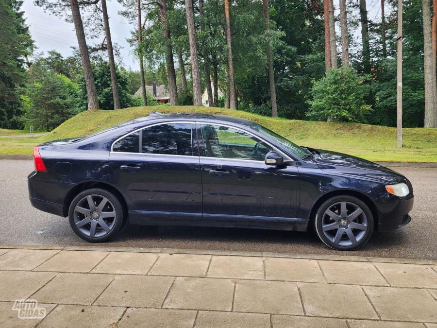 Blue Volvo S80 2008 in Vilnius, with an engine capacity of 2.40 L and mileage of 440 thousand km for 2700 €, photo 5 on AUTOMOTO.COM.LV