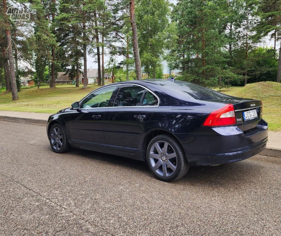 Blue Volvo S80 2008 in Vilnius, with an engine capacity of 2.40 L and mileage of 440 thousand km for 2700 €, photo 7 on AUTOMOTO.COM.LV