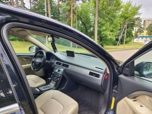 Blue Volvo S80 2008 in Vilnius, with an engine capacity of 2.40 L and mileage of 440 thousand km for 2700 €, photo 9 on AUTOMOTO.COM.LV