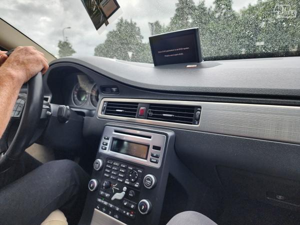 Blue Volvo S80 2008 in Vilnius, with an engine capacity of 2.40 L and mileage of 440 thousand km for 2700 €, photo 10 on AUTOMOTO.COM.LV