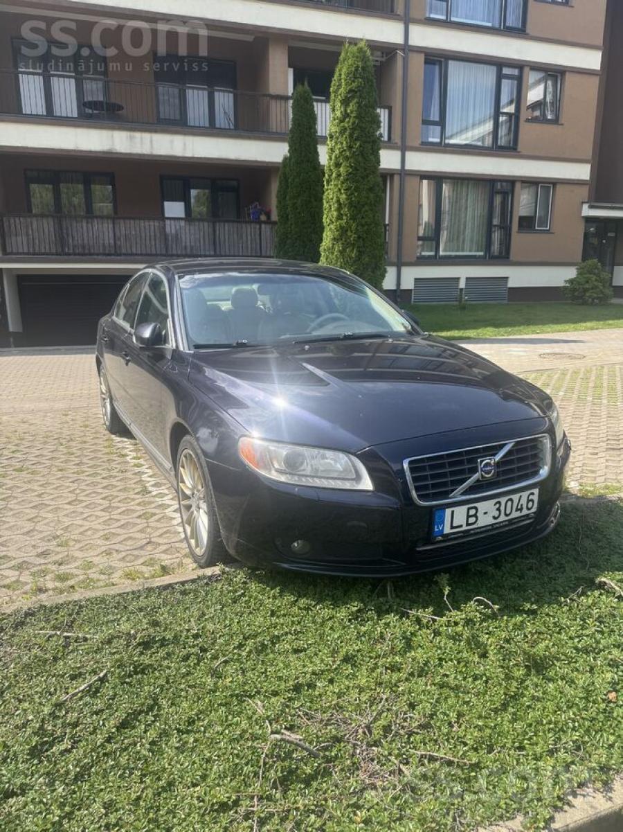 Blue Volvo S80 2008 in Jurmala, with an engine capacity of 2.40 L and mileage of 301 thousand km for 4000 €, photo 3 on AUTOMOTO.COM.LV