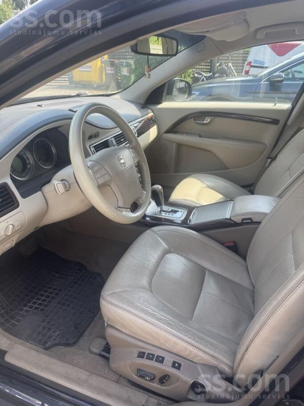Blue Volvo S80 2008 in Jurmala, with an engine capacity of 2.40 L and mileage of 301 thousand km for 4000 €, photo 3 on AUTOMOTO.COM.LV