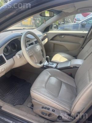 Blue Volvo S80 2008 in Jurmala, with an engine capacity of 2.40 L and mileage of 301 thousand km for 4000 €, photo 4 on AUTOMOTO.COM.LV