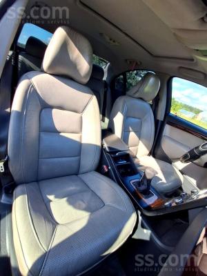 Blue Volvo S80 2008 in Riga, with an engine capacity of 2.00 L and mileage of 262 thousand km for 3300 €, photo 10 on AUTOMOTO.COM.LV
