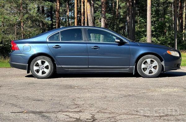 Volvo S80 2008 in Riga on AUTOMOTO.COM.LV Blue Volvo S80 2008 in Riga, with an engine capacity of 2.40 L and mileage of 282 thousand km for 2900 €, photo 3 on AUTOMOTO.COM.LV