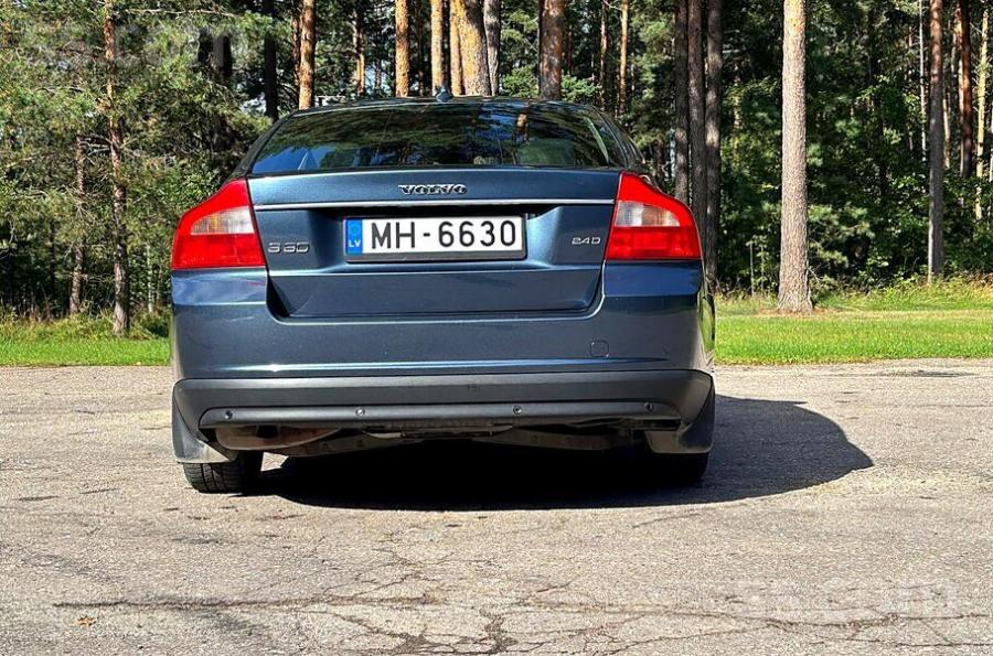 Blue Volvo S80 2008 in Riga, with an engine capacity of 2.40 L and mileage of 282 thousand km for 2900 €, photo 5 on AUTOMOTO.COM.LV