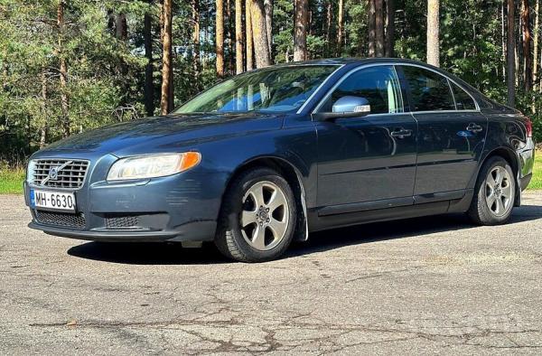 Volvo S80 2008 in Riga on AUTOMOTO.COM.LV Blue Volvo S80 2008 in Riga, with an engine capacity of 2.40 L and mileage of 282 thousand km for 2900 €, photo 8 on AUTOMOTO.COM.LV