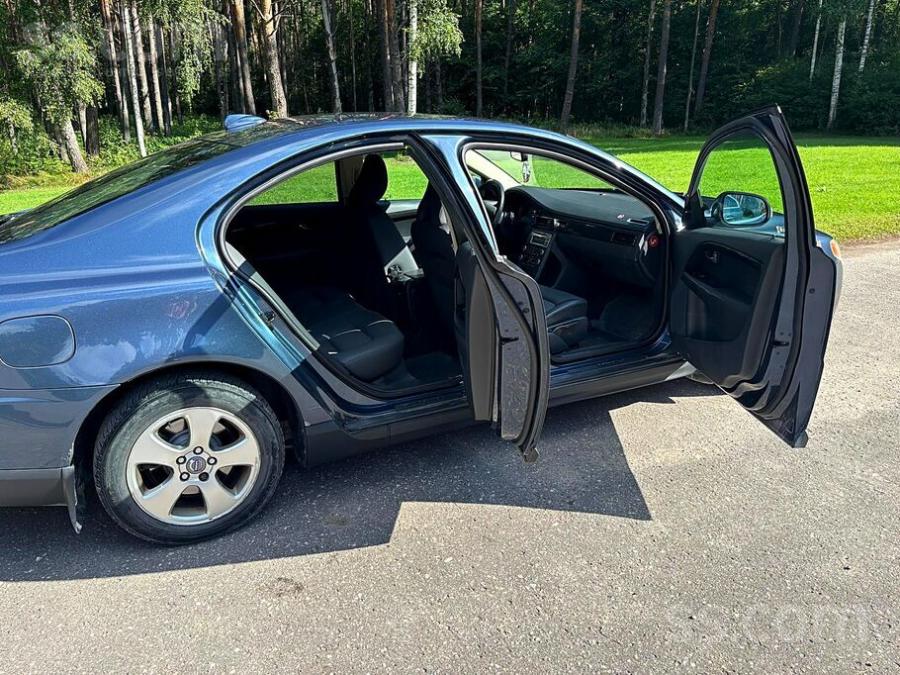Blue Volvo S80 2008 in Riga, with an engine capacity of 2.40 L and mileage of 282 thousand km for 2900 €, photo 12 on AUTOMOTO.COM.LV
