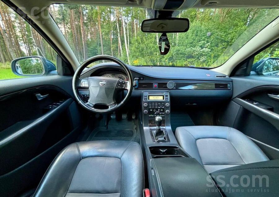 Blue Volvo S80 2008 in Riga, with an engine capacity of 2.40 L and mileage of 282 thousand km for 2900 €, photo 16 on AUTOMOTO.COM.LV