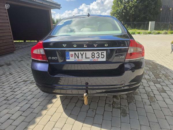 Blue Volvo S80 2008 in Silale, with an engine capacity of 2.40 L and mileage of 297 thousand km for 6200 €, photo 5 on AUTOMOTO.COM.LV