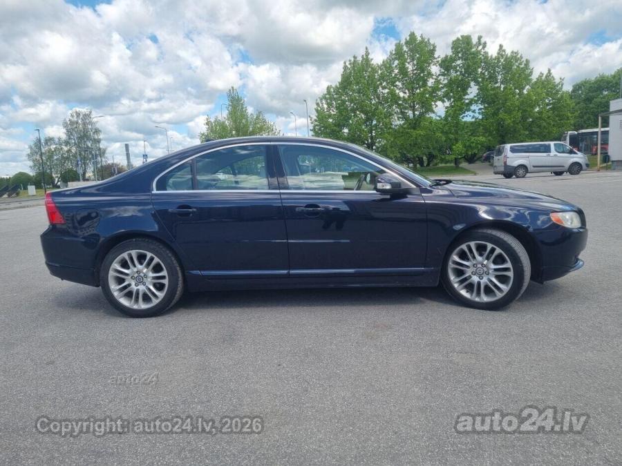 Zils Volvo S80 2009 Tallina, ar dzinēja tilpumu 2.40 L un nobraukumu 352 tūkst. km par 4500 €, foto 3 vietnē AUTOMOTO.COM.LV