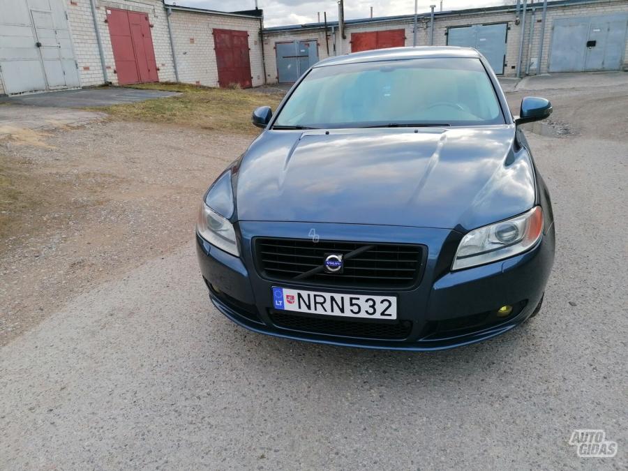Blue Volvo S80 2009 in Utena, with an engine capacity of 2.40 L and mileage of 313 thousand km for 2500 €, photo 4 on AUTOMOTO.COM.LV