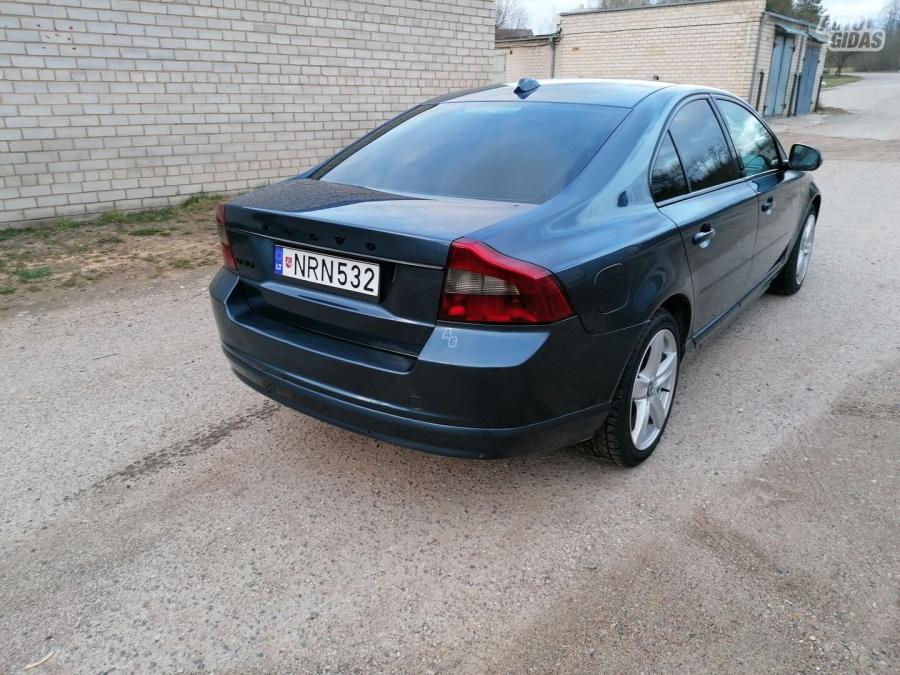 Blue Volvo S80 2009 in Utena, with an engine capacity of 2.40 L and mileage of 313 thousand km for 2500 €, photo 9 on AUTOMOTO.COM.LV