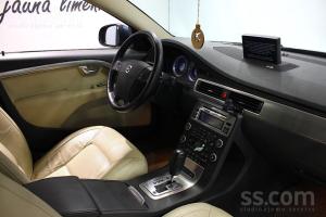Синий Вольво С80 2009 в Рига, объемом двигателя 4.40 л и пробегом 99 тыс. км за 25000 €, фото 19 на AUTOMOTO.COM.LV
