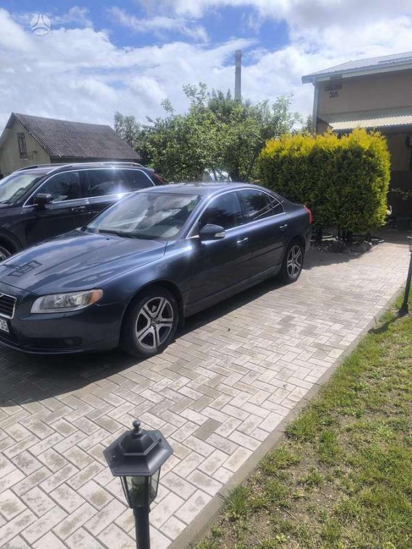 Blue Volvo S80 2009 in Siauliai, with an engine capacity of 2.40 L and mileage of 324 thousand km for 3699 €, photo 3 on AUTOMOTO.COM.LV