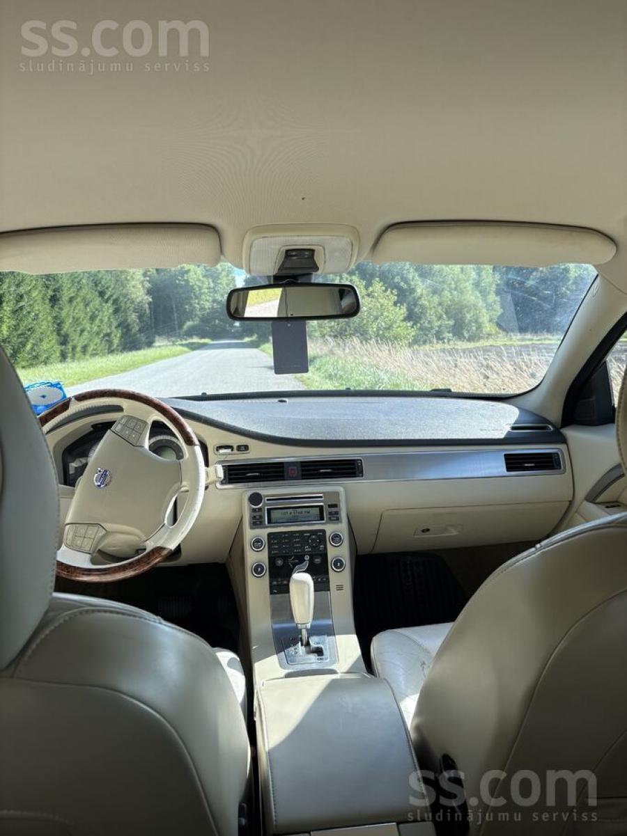 Blue Volvo S80 2009 in Valmiera, with an engine capacity of 2.40 L and mileage of 370 thousand km for 2800 €, photo 9 on AUTOMOTO.COM.LV